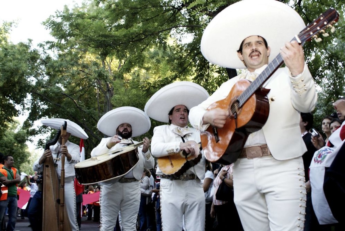 Top 5 de canciones para las fiestas patrias - Audiorama Comunicaciones